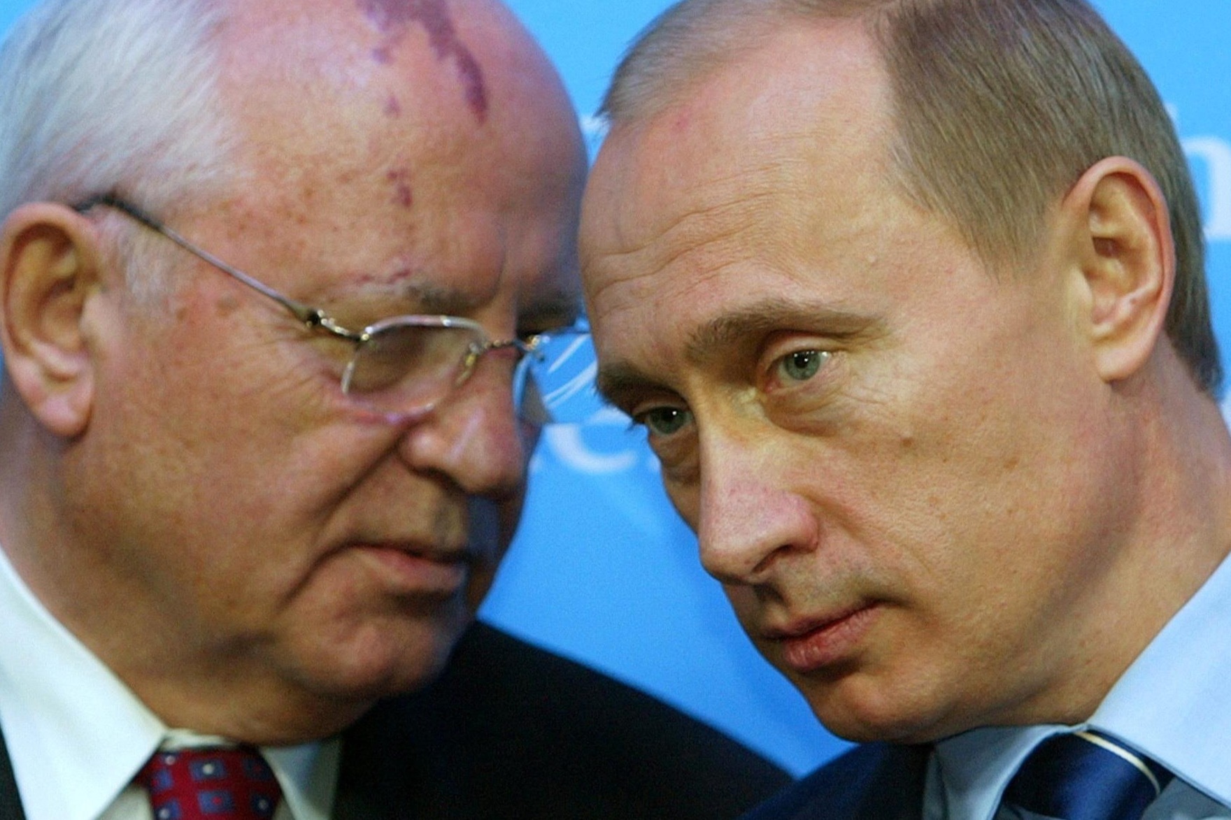 苏联第一任总统离世,美、英、法火速发声,8月31日,中国表态