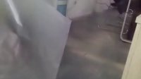 磨砂贴玻璃贴膜方法