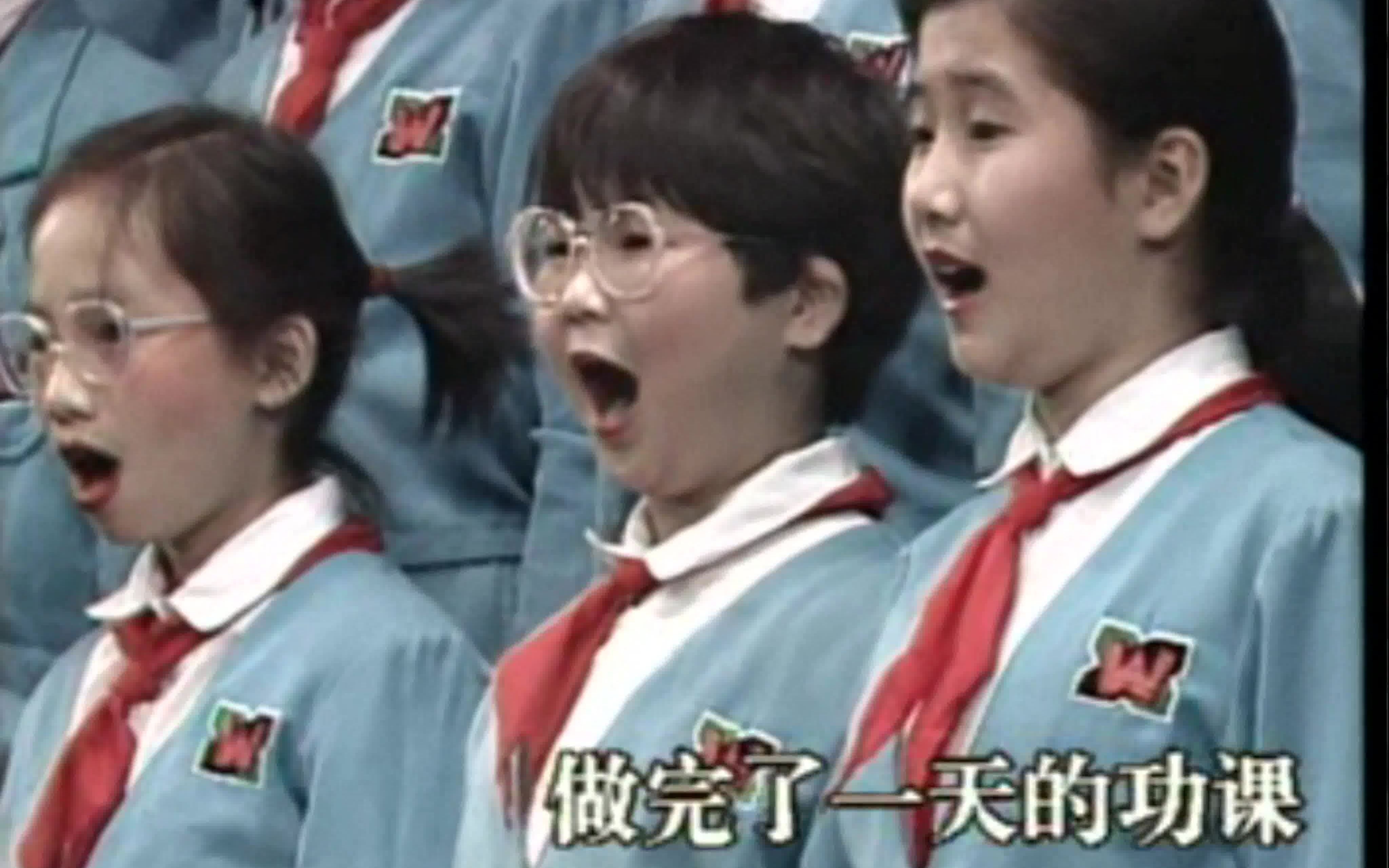 让我们荡起双桨(伴奏)