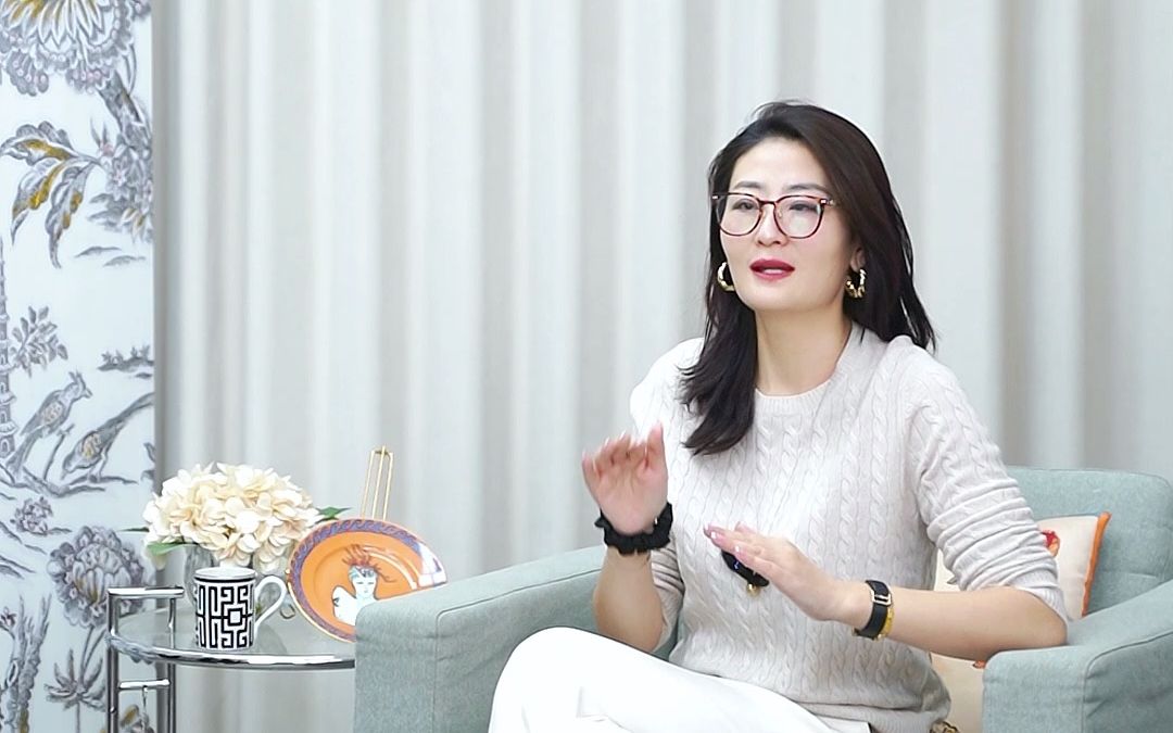 买大衣,选骆驼绒还是羊绒呢?