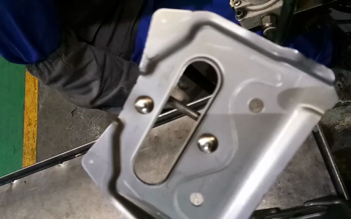 汽车门锁铆接机 优诚锁扣旋铆机 双工位铆接机