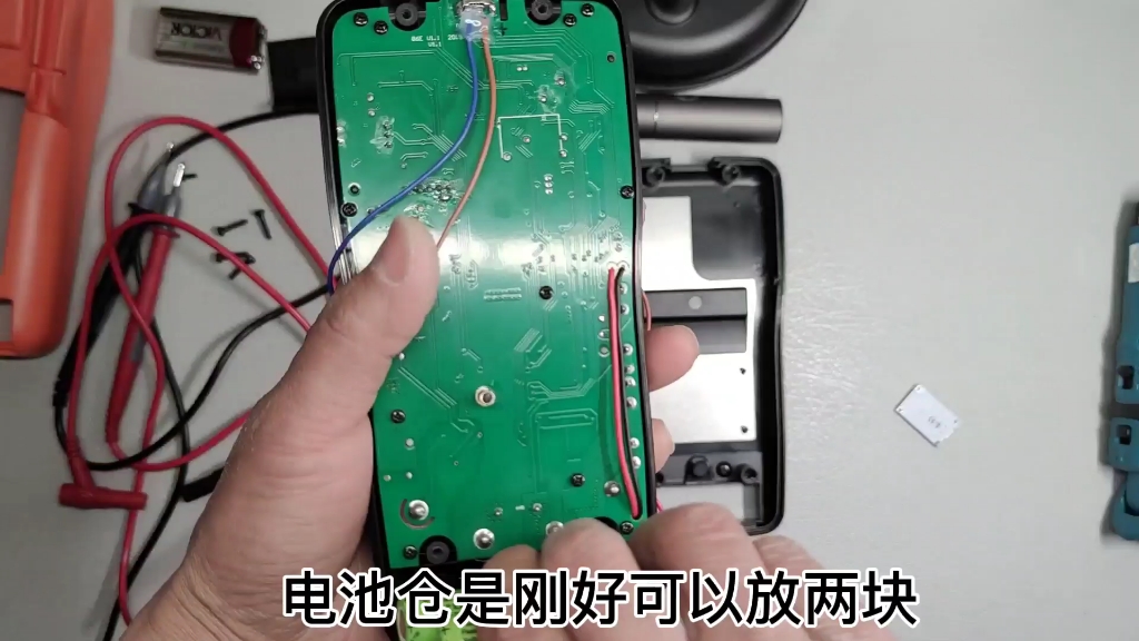 万用表改锂电池 还有隐藏充电指示灯