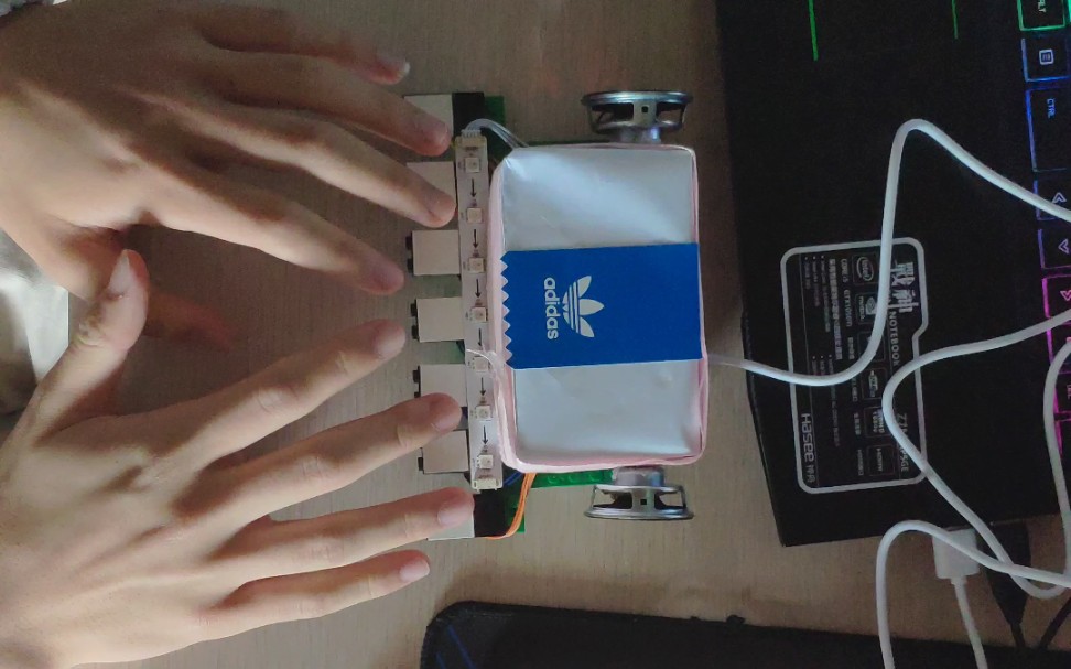 用arduino编程可以做什么?彩虹钢琴了解一哈