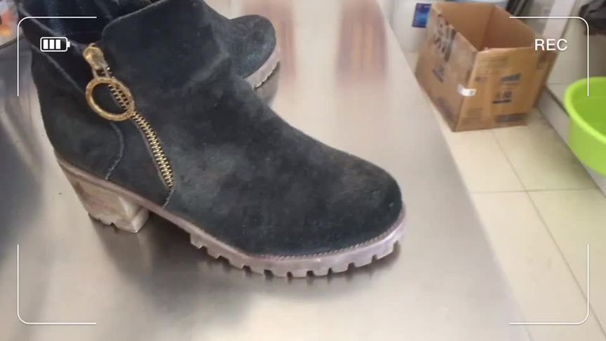 #皮具修复 #皮具翻新护理 绒面皮翻新护理