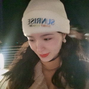 是可爱的贺女侠呀 