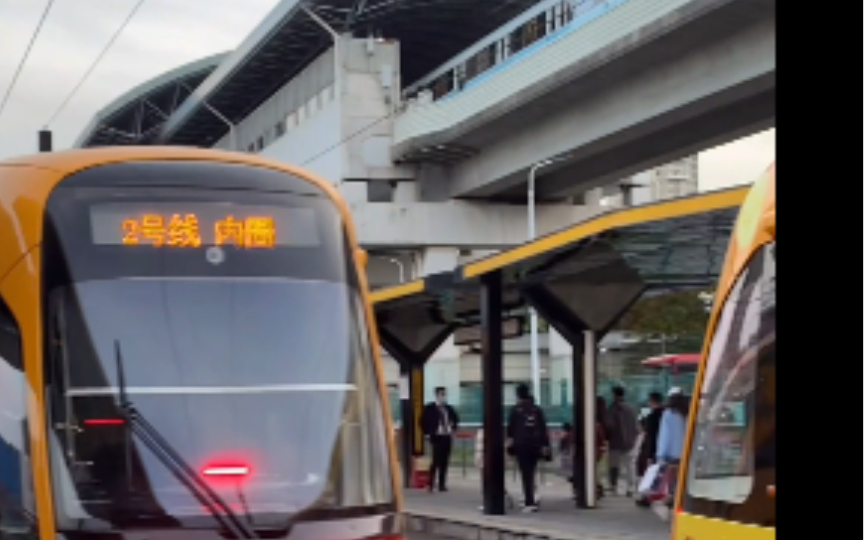 长得像蚕宝宝一样可爱的有轨电车来啦!