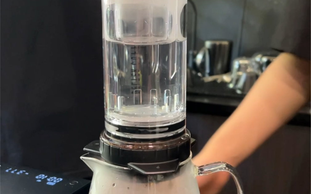 这家店只用D特压做咖啡,这也是我第一次喝D特压的咖啡。