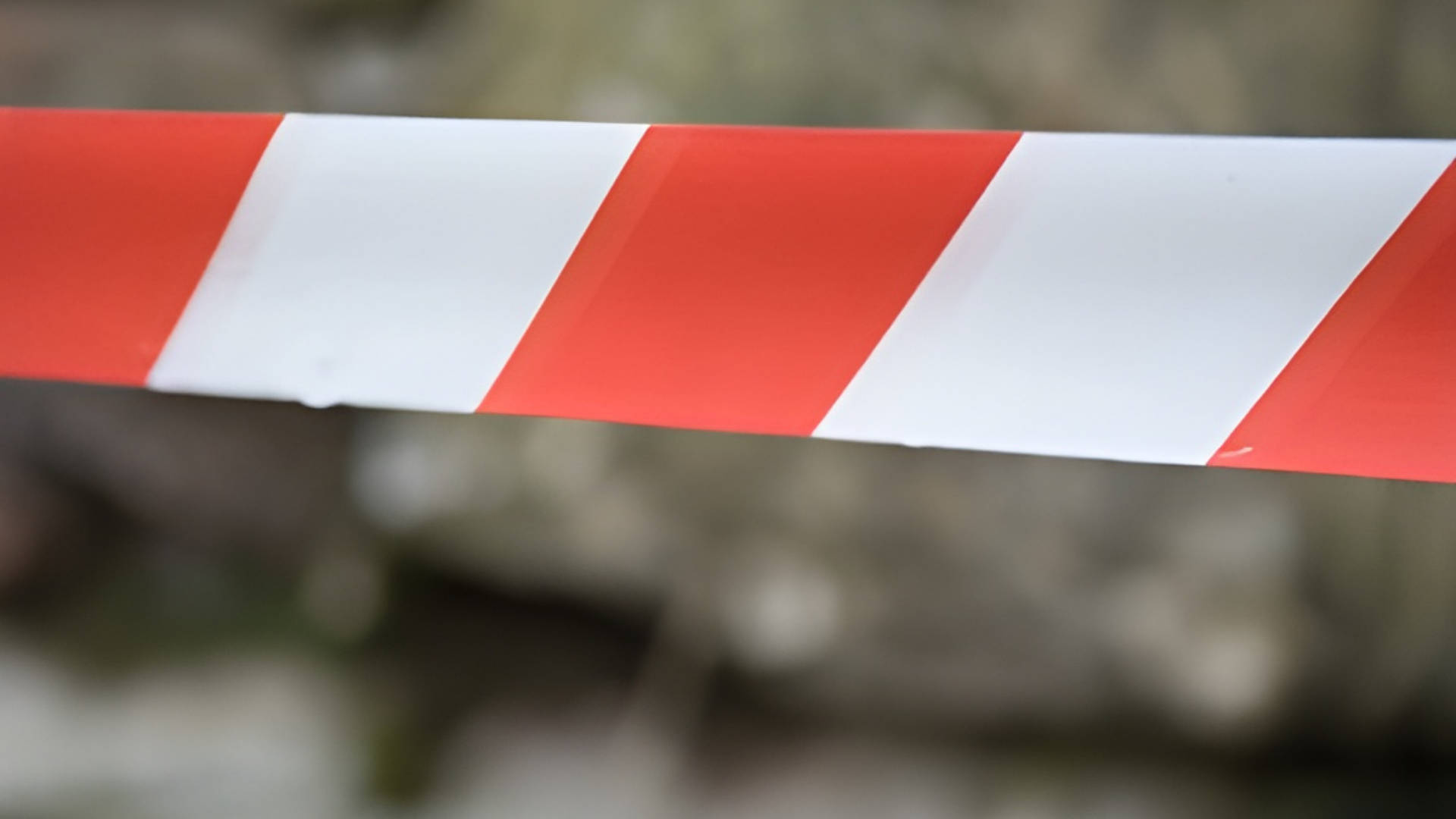 7名中国游客沉入贝加尔湖溺亡,有游客前一天曾去事发地:沿途都是冰裂