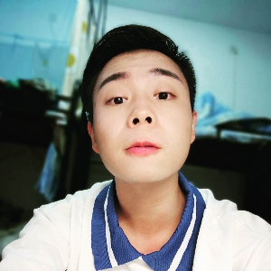 活在当下的Y君 