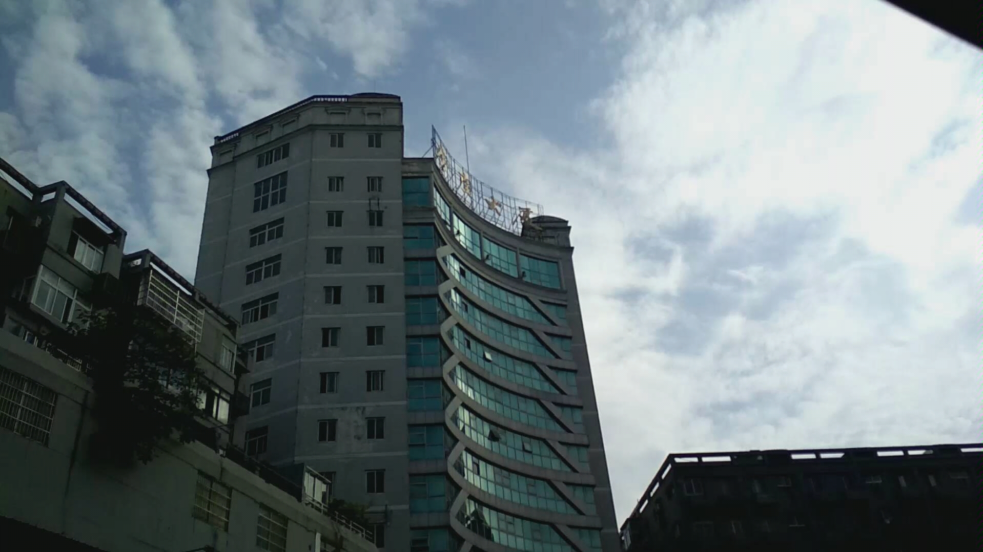 ...青田县-鹤城街道-中小学暑假学吉他-暑假辅导班-高中毕业生学吉他