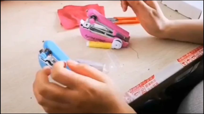 迷你缝纫机使用方法