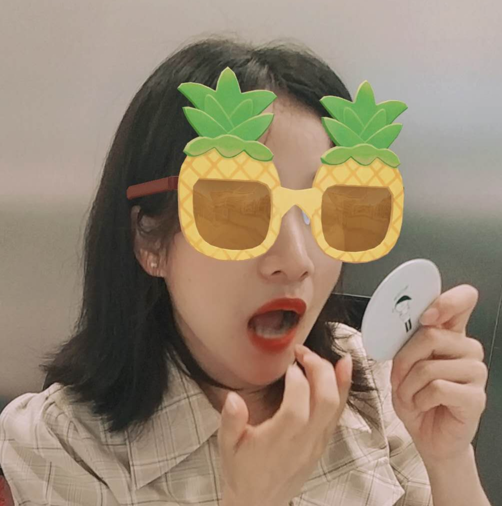 我叫胡又又 