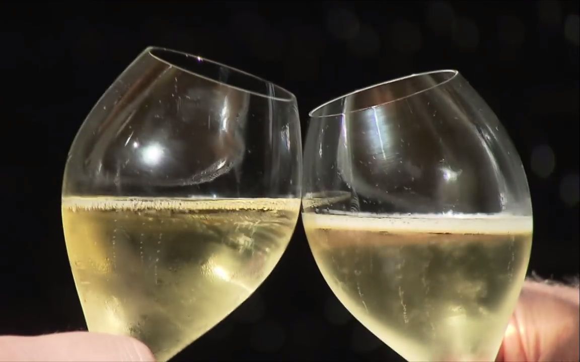 法国人为何爱喝香槟 酿造过程