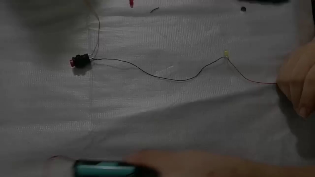 初二物理实验--抢答器设计制作
