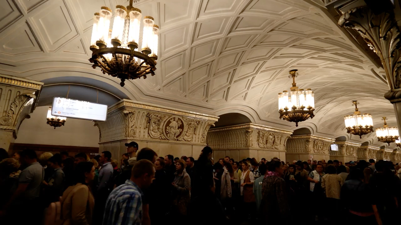 莫斯科地铁,全称为列宁莫斯科市地铁系统