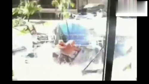 这就是海啸,印尼人都应该知道