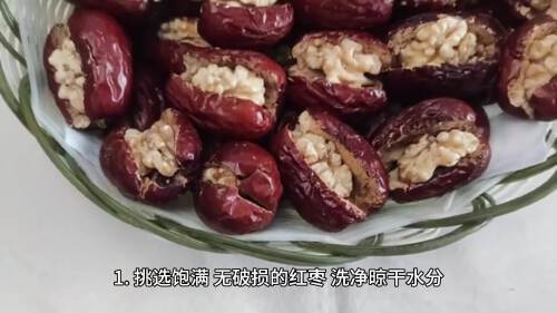 三蒸三晒红枣的步骤