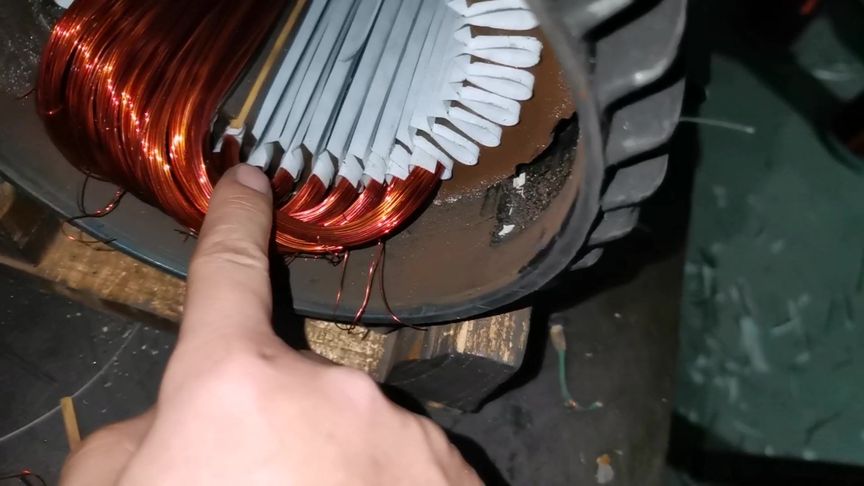 电动机双层叠绕下线方法技巧