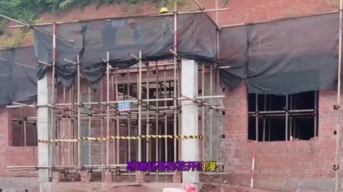 实际上小陈还漏掉一个重要的安全工具,现场必须要佩戴的安全带