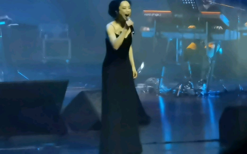 黄绮珊·小霞 绮望30巡回演唱会成都站2023/1/2