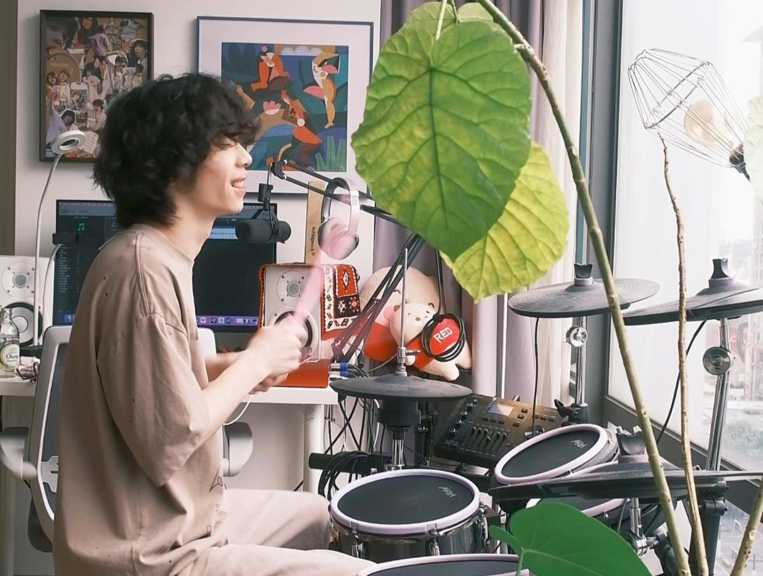 连老奶奶都在打的《离别开出花》架子鼓版本来了!