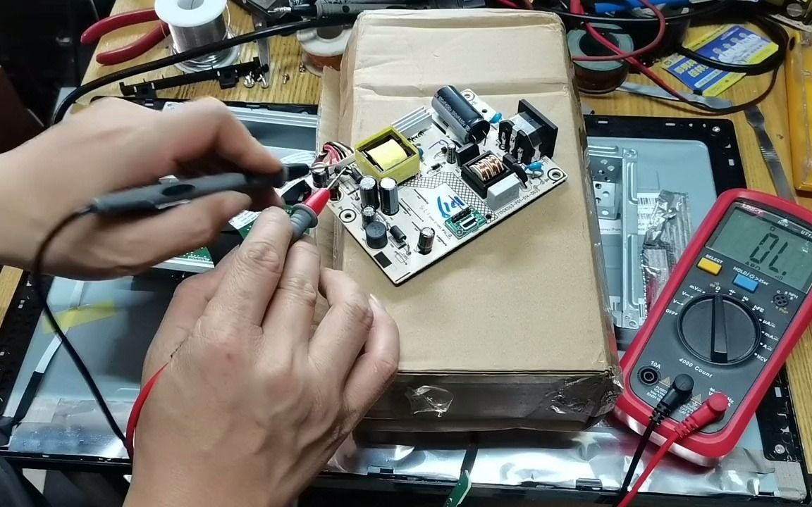 华硕22寸液晶显示器不通电维修全过程,讲解显示器通病维修