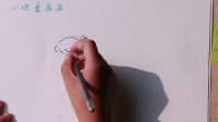 小伙素描动漫女生,简直不要太像了,看会一招用到老