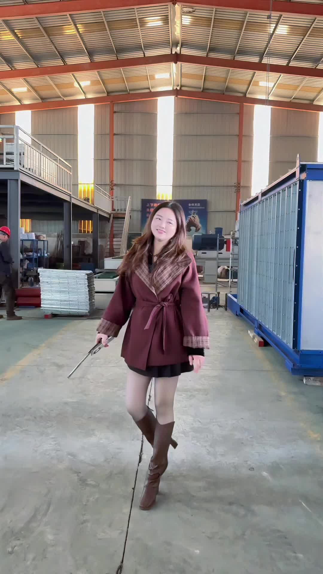 一条完整的生产线,它包含了很多的设备与工艺和你的原材料和要求的...