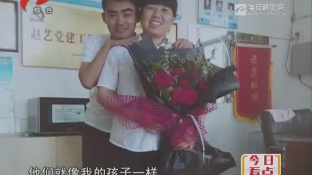 宿管阿姨书写500张“毕业贺卡” “暖心寄语”燃爆学校朋友圈