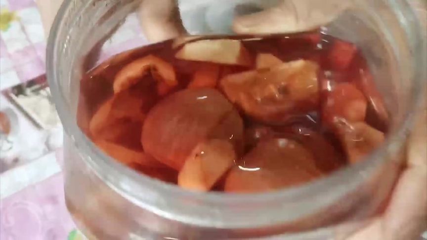 农活趣事,野生无花果泡成的酒,香甜爽口