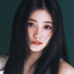 遥遥鹿知鸣 