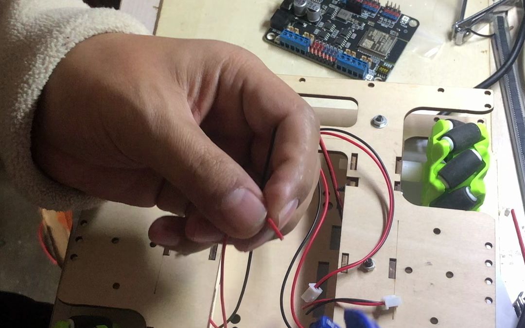 1、剥线适配主控器接口