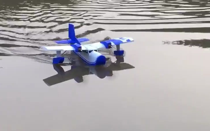 Puddle Twin, 很像Grumman Goose的水上飞机,差分双螺旋桨驱动