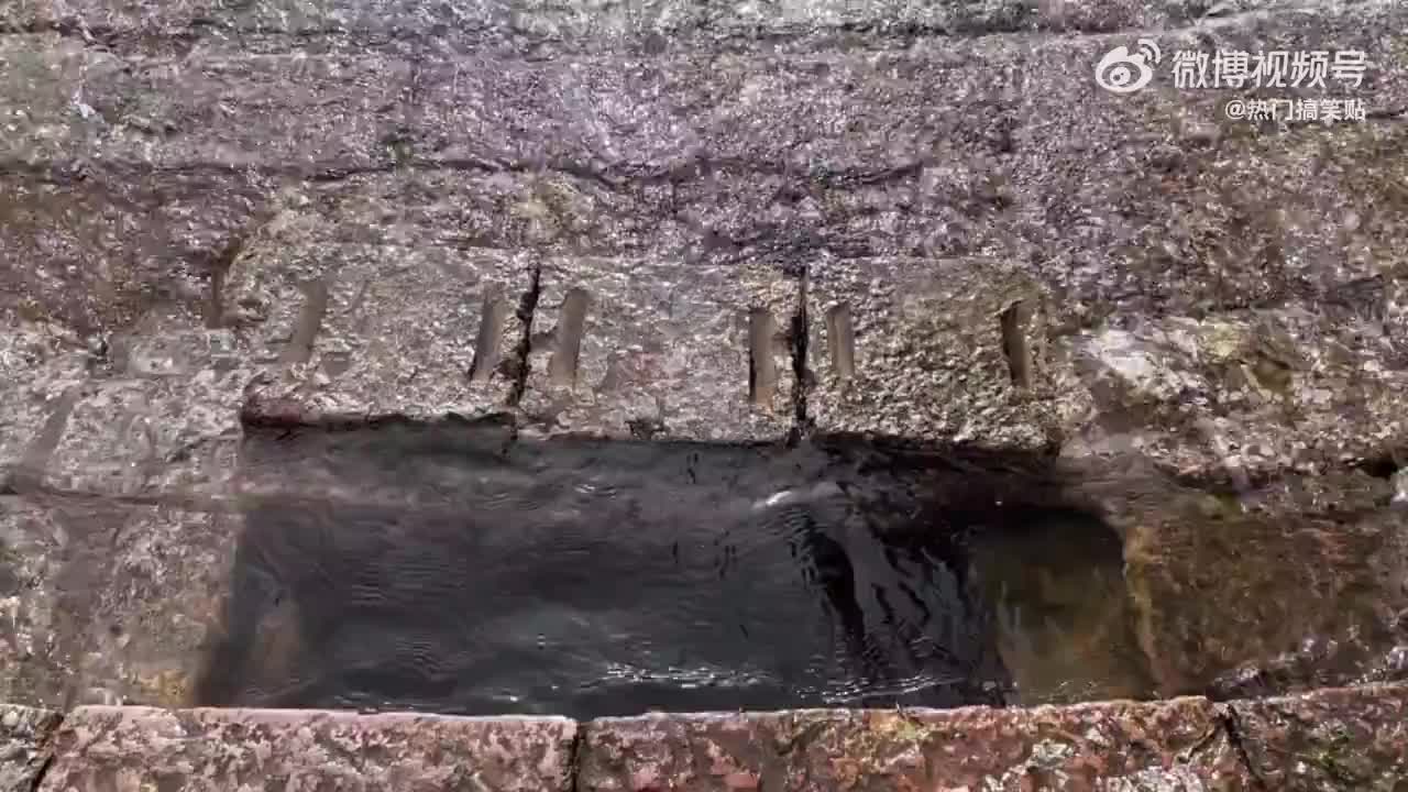 丽江古城放水洗街吗?古城水系很古老很科学的功能之一!