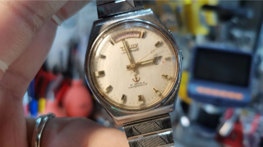 40年表龄的日本铁锚机械表能修好吗?请欣赏报废机芯修复保养实录