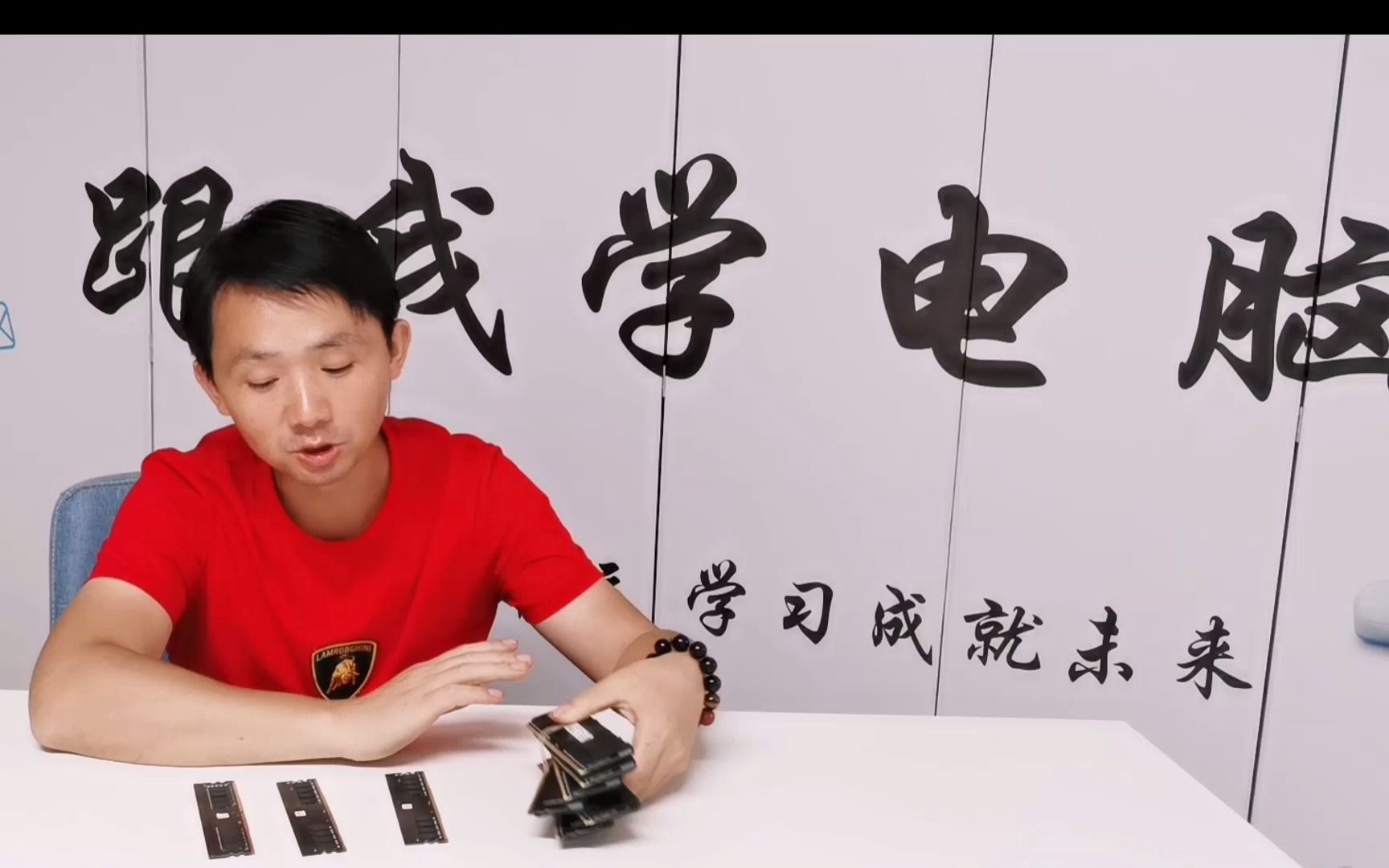 内存条损坏不要丢掉,自已动动手说不定就能使用,学会这2招就行