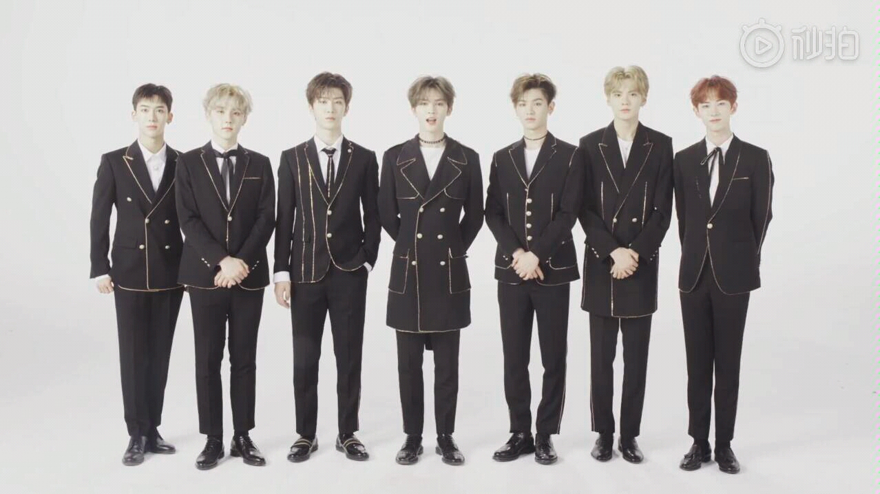 【Justin黄明昊】索薇娅代言人乐华七子NEXT圣诞祝福
