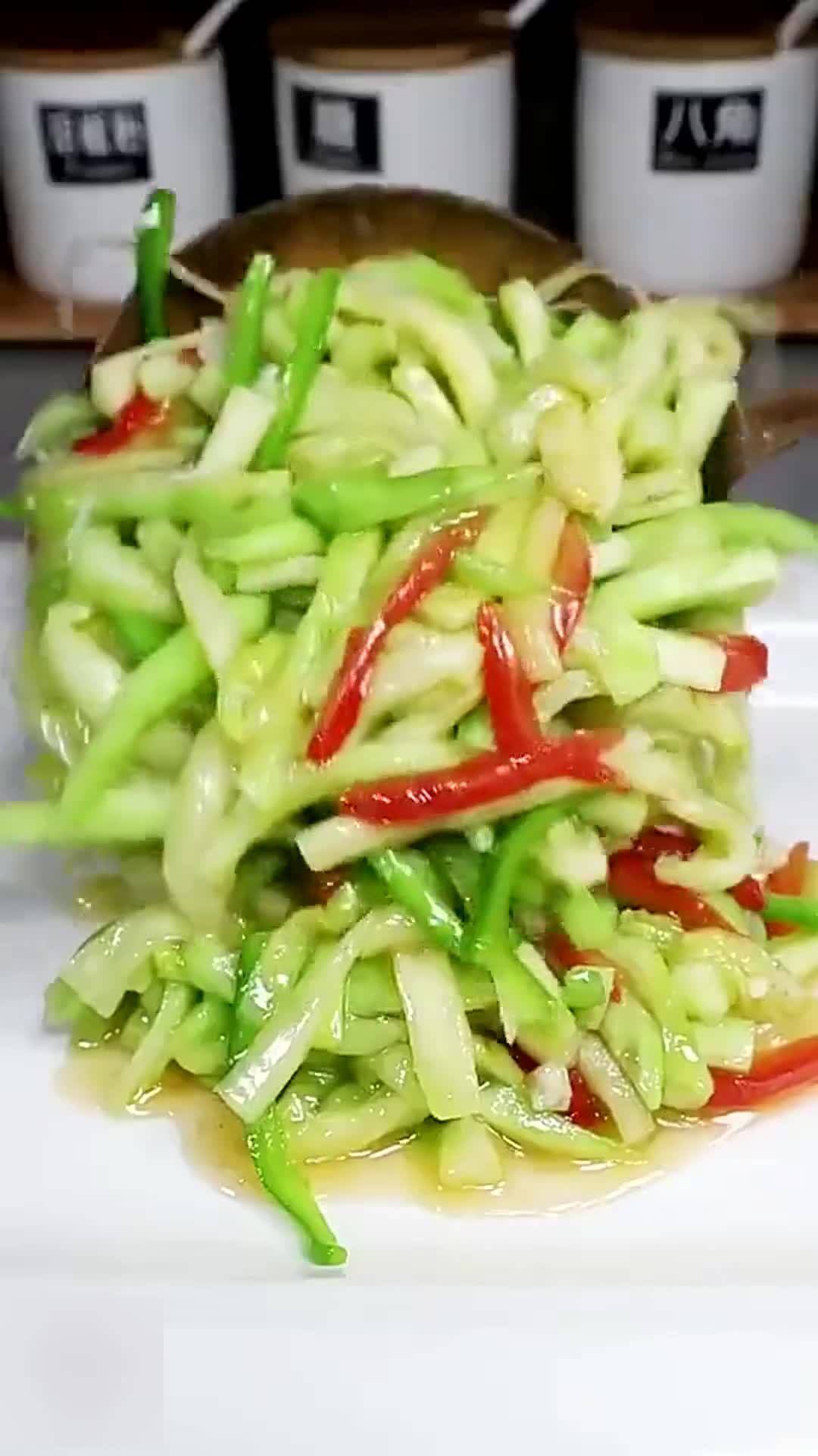 3秒学会!简单好吃的茄丝做法,舌尖上的美食