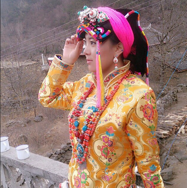 嘉绒女王赵琼瑶 