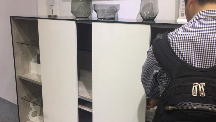 实拍超薄推拉门轨道不得不佩服德系精神
