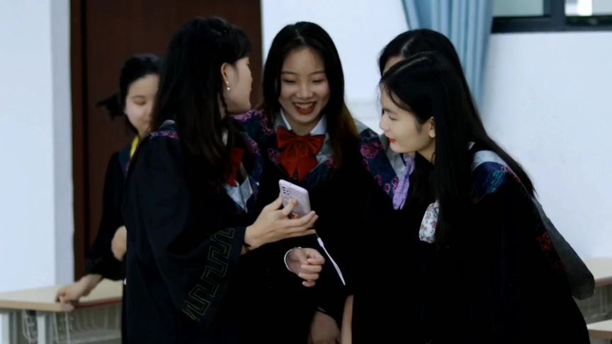 毕业典礼到此结束,请毕业生先行退场!#离校倒计时 #毕业季