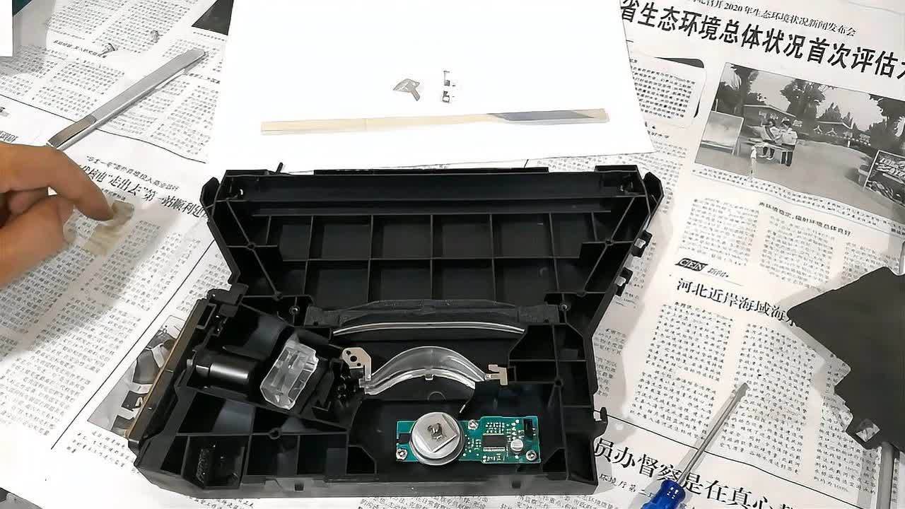 惠普5200打印机副本边缘或整体浅!哪里问题?视频里.