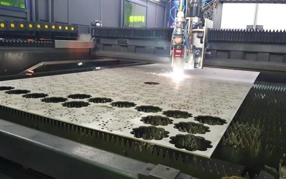 奔腾激光切割机设备作业实操视频