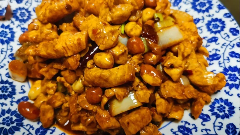教你"宫保鸡丁"的家常做法,味道特别赞