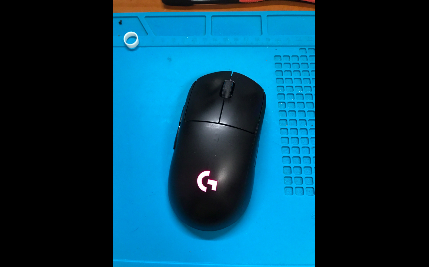 罗技狗屁王gpw游戏鼠标一代拆解微动更换视频教程。手艺一般,还望...