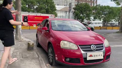 2010年大众速腾自动挡,500元开走!这价格还要啥自行车?