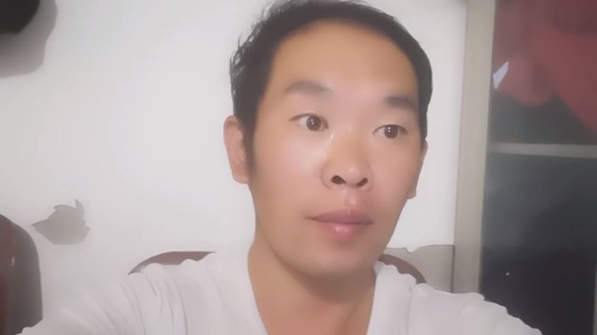 招司机,有c1就可以干,工资五千五,保底六千五,六米以下的箱货