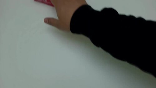 拆解计算器里的太阳能电池板看看室内光线下能产生多大电压?