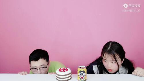 真假硼砂大挑战!糖果VS薯片蛇,理发师惨输100元!