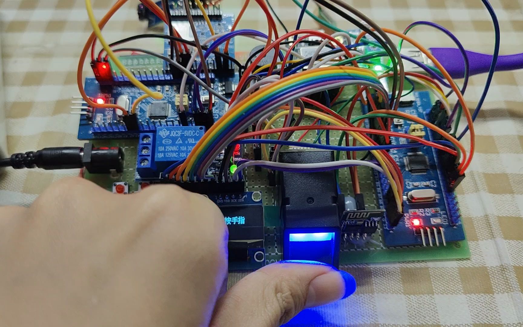 基于STM32毕业设计-智能安全书包